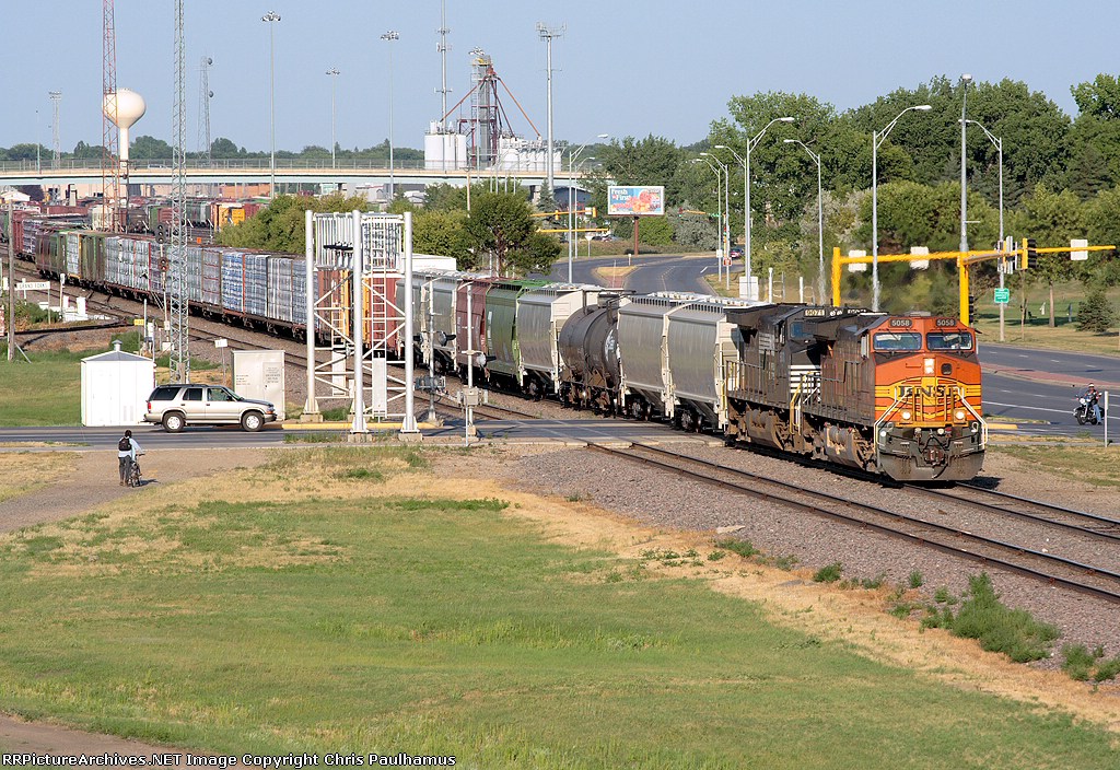 BNSF 5058 (H-GFDGAL)